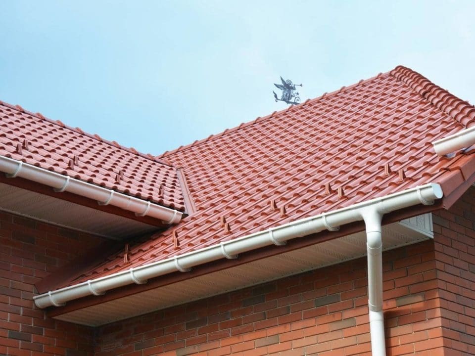 Can Clogged Gutters Cause Leaks? (Answered)