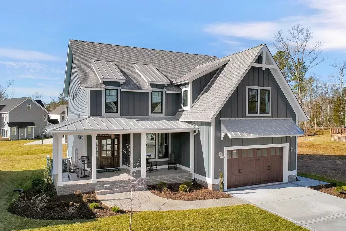 Three-Story 4-Bedroom Modern Farmhouse with Large Second-Floor Loft ...