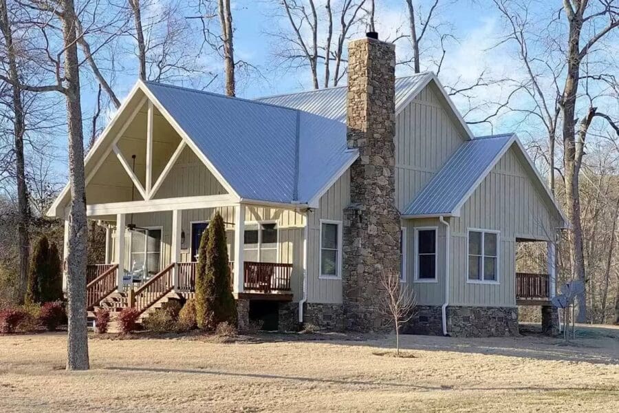 3-Bedroom 2-Story Cottage With Triple Master Suites (Floor Plan)